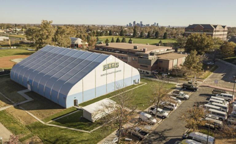 Sprung Project: Berce Athletic Center - Gymnasium - Gymnasiums