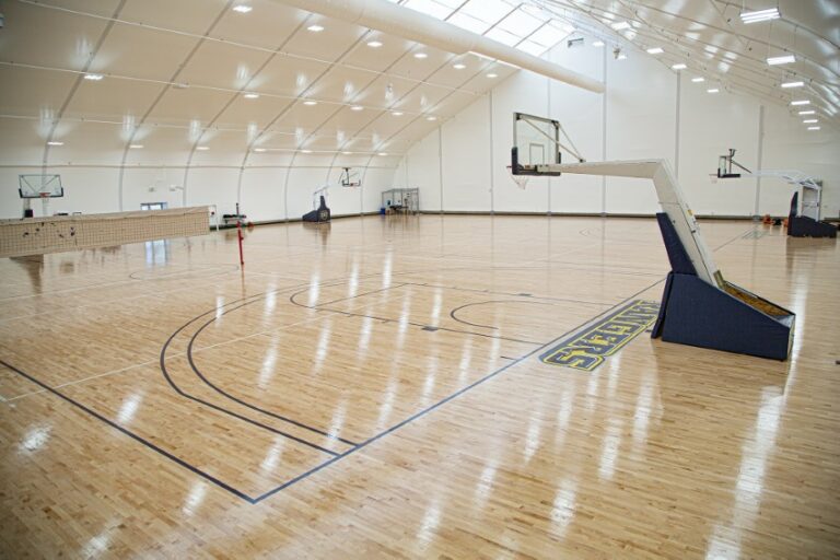 Sprung Project: Berce Athletic Center - Gymnasium - Gymnasiums