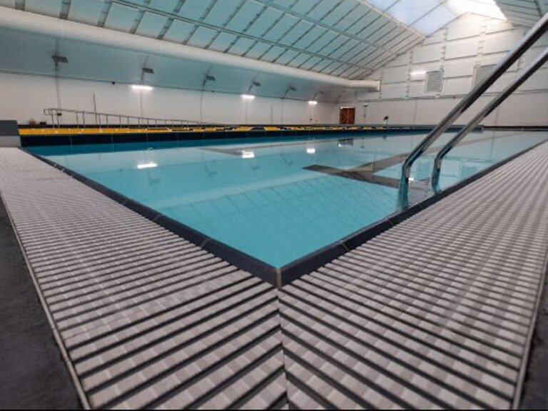 Sprung Project: Kings Swim School - Aquatic Center - Pool Enclosures